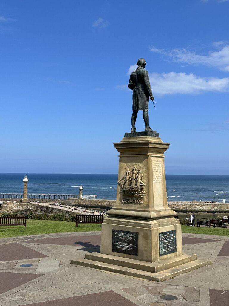 Whitby Harbour, Piers & Lighthouses – Our Guide