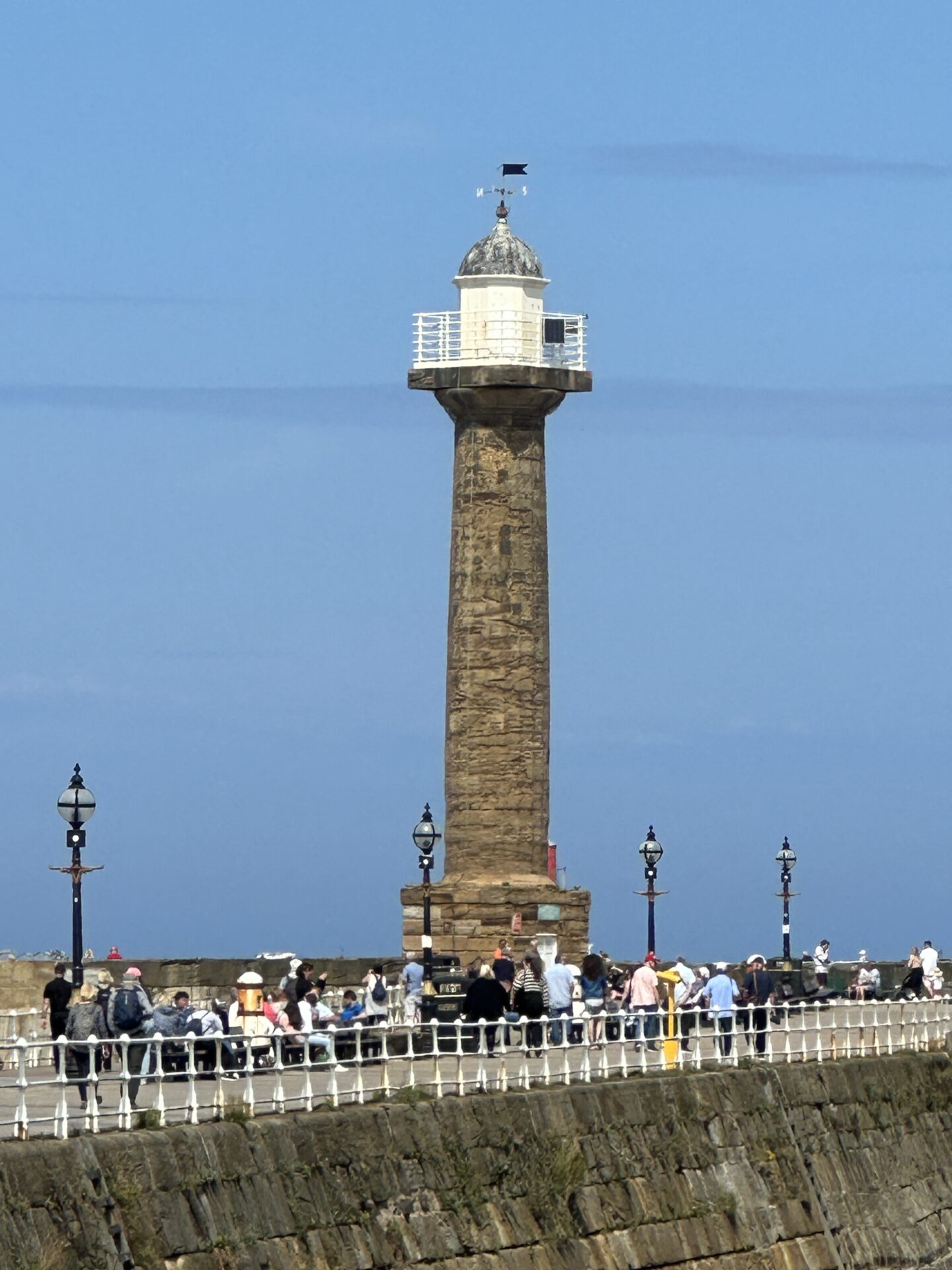 Whitby Harbour, Piers & Lighthouses – Our Guide