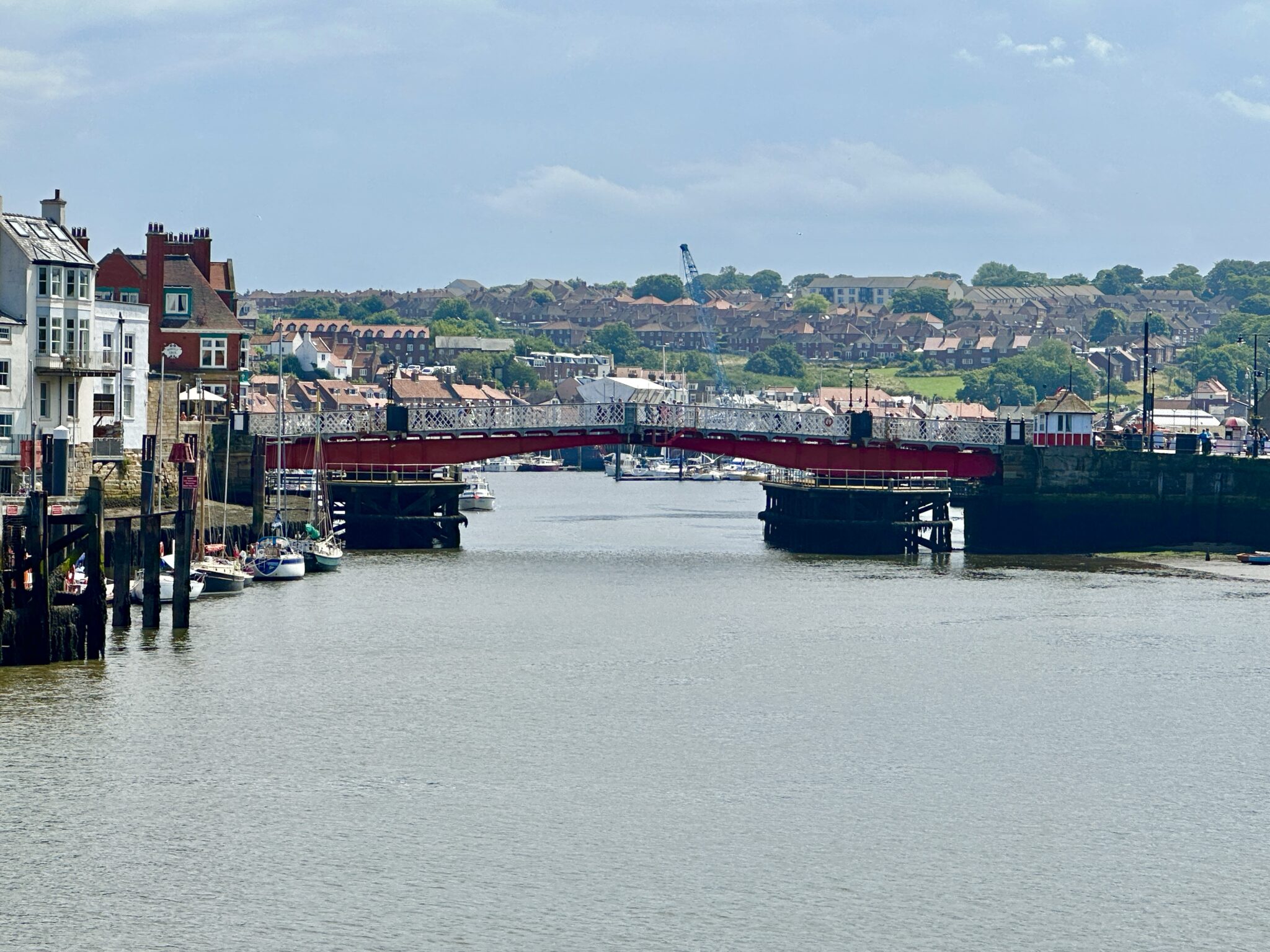 Whitby Harbour, Piers & Lighthouses – Our Guide